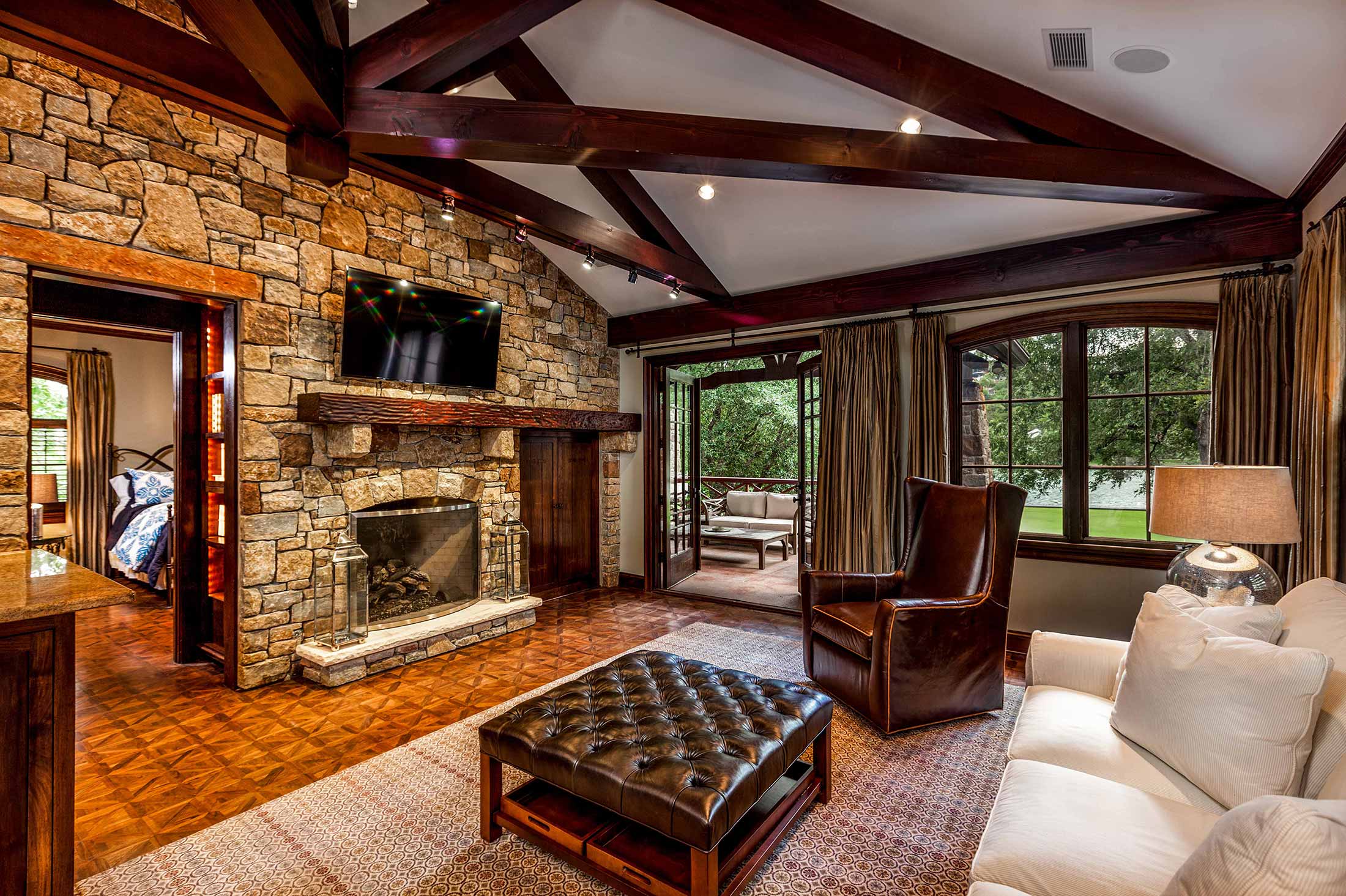 Reservations – The Echelon on Lake Austin